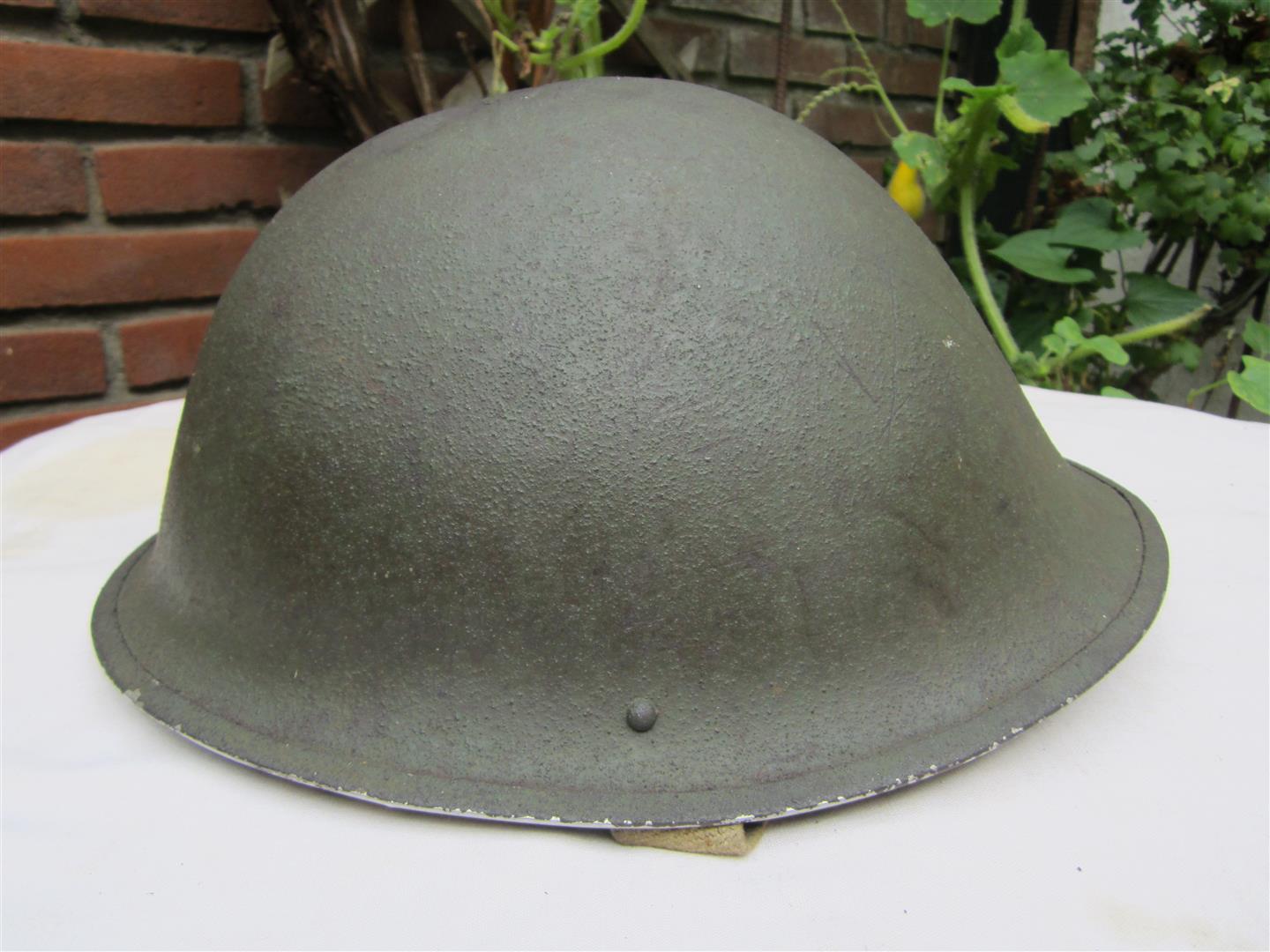 Captain Jacks Militaria - WW2 British MK4 Turtle Helmet