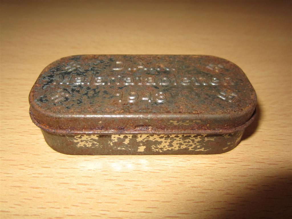 Captain Jacks Militaria - WW2 DAK Malaria Tablets in Tin